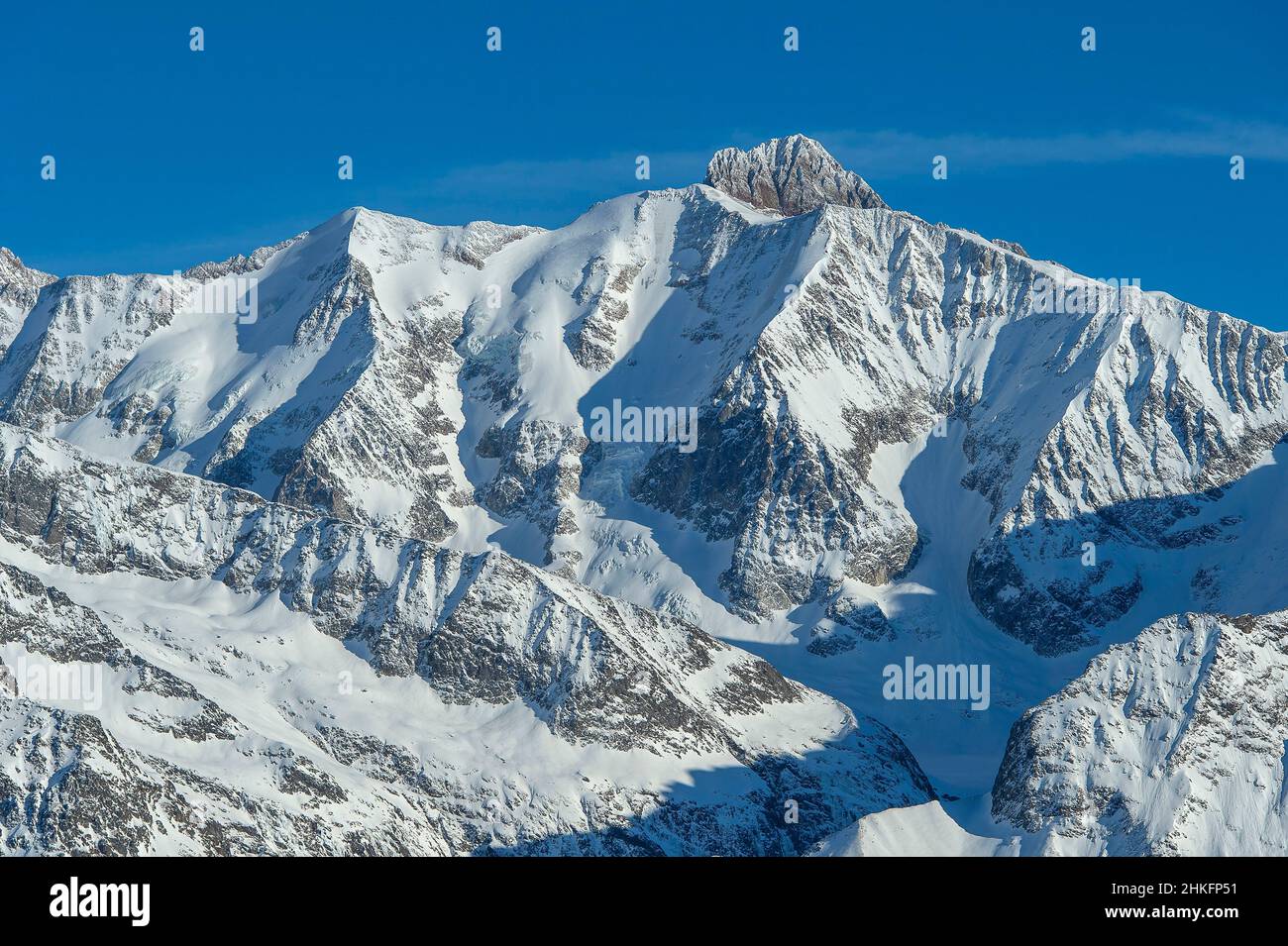 Les contamines france ski resort hi-res stock photography and images ...