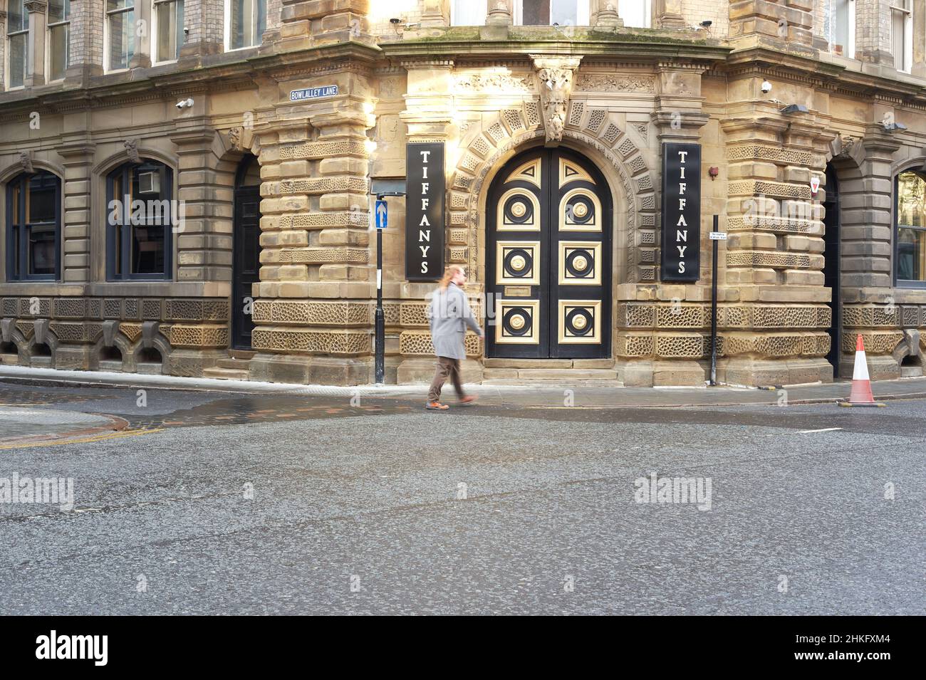 City center pub example Stock Photo - Alamy