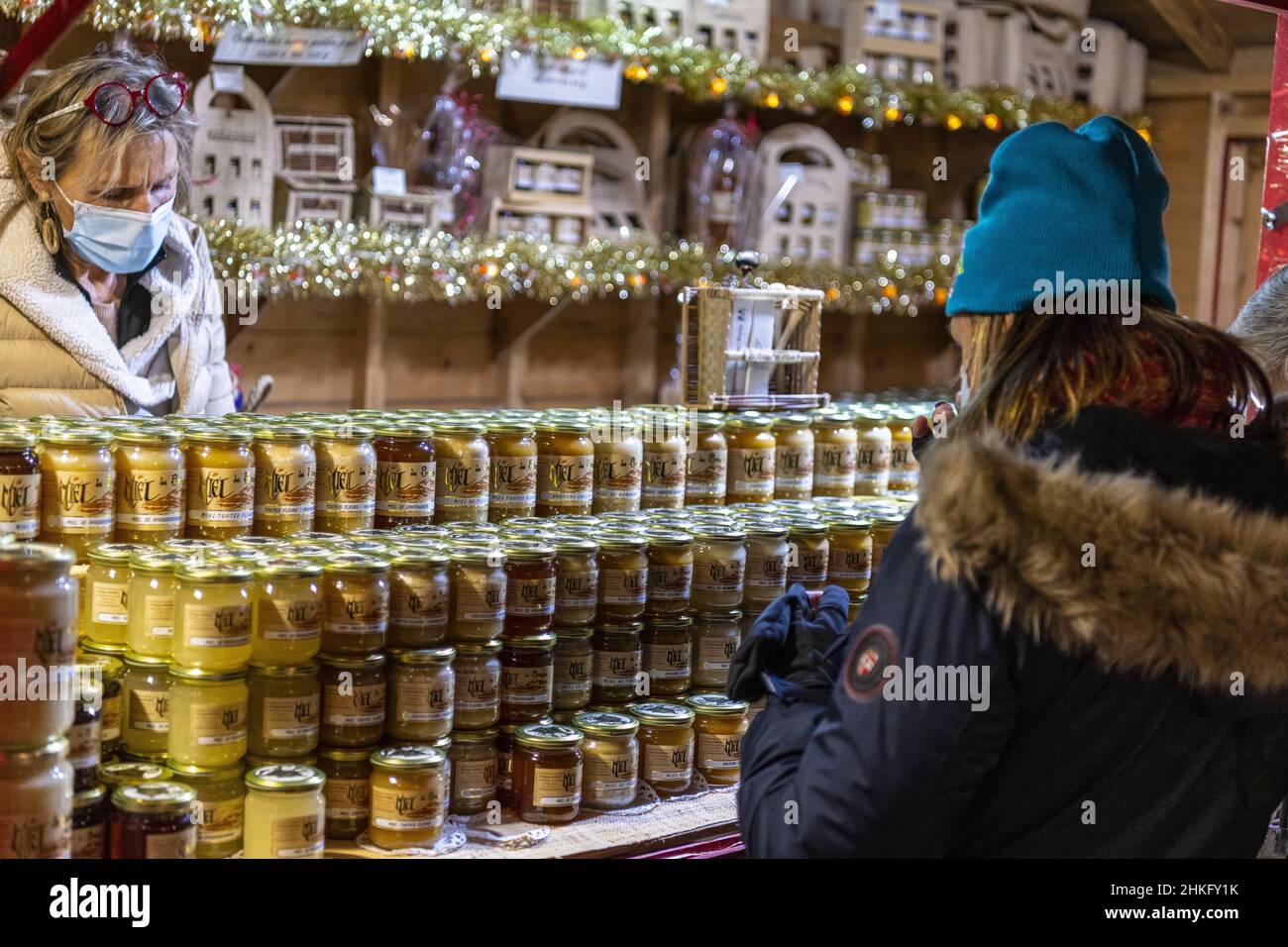 France, Somme, Amiens, Christmas market Stock Photo - Alamy