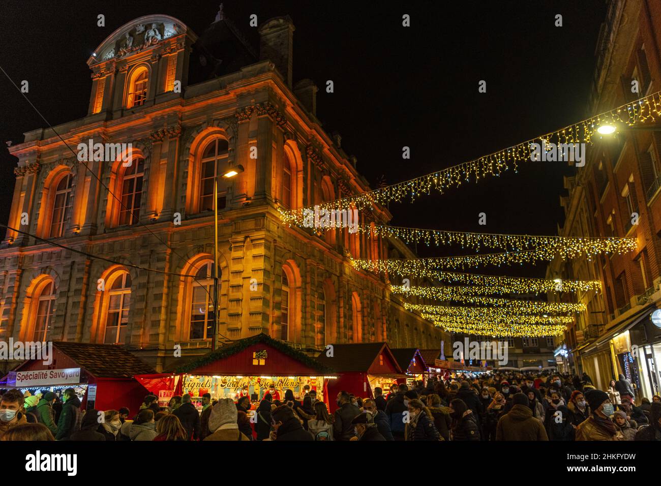 France, Somme, Amiens, Christmas market Stock Photo - Alamy