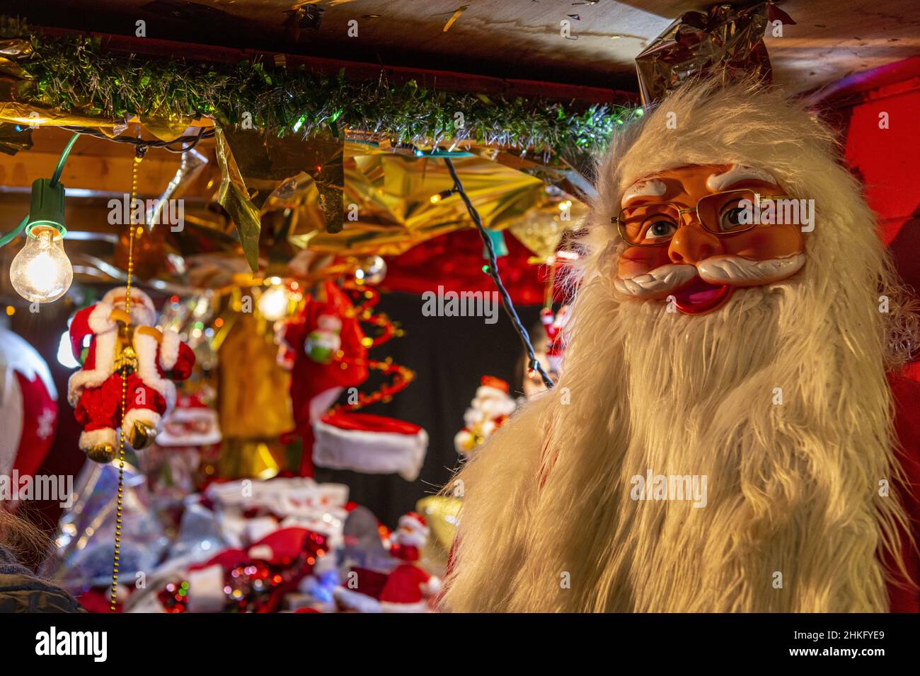 France, Somme, Amiens, Christmas market Stock Photo - Alamy