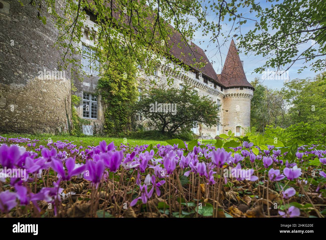 Saint astier dordogne hi-res stock photography and images - Alamy