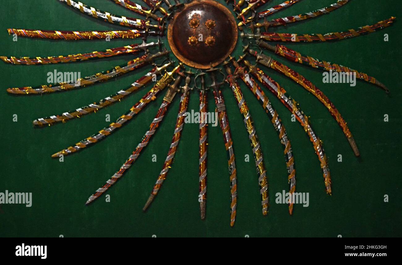 India indian sword hi-res stock photography and images - Alamy