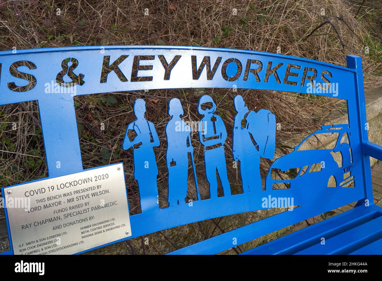 Keyworker bench hi-res stock photography and images - Alamy