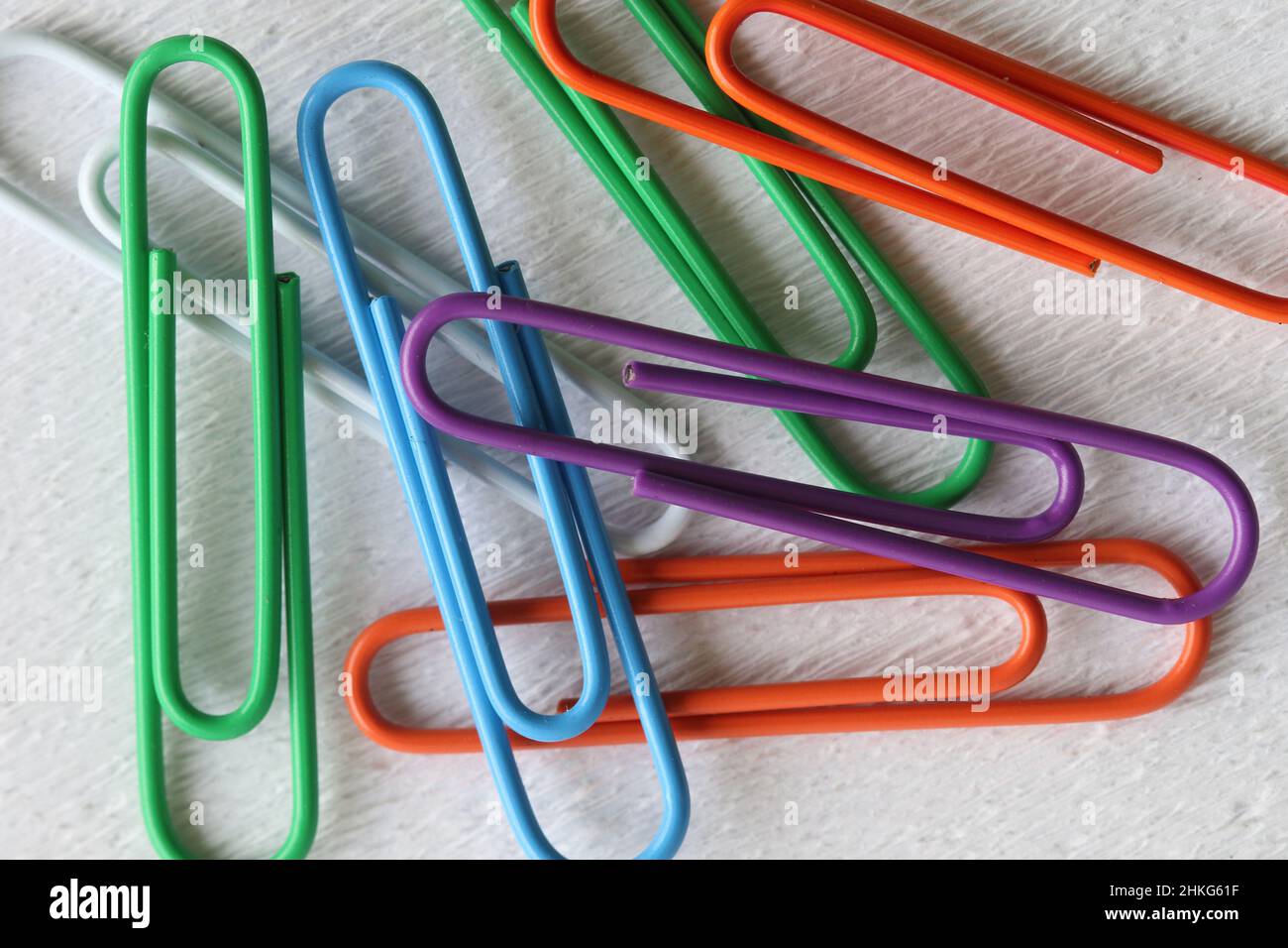 colorful paper clips Stock Photo - Alamy