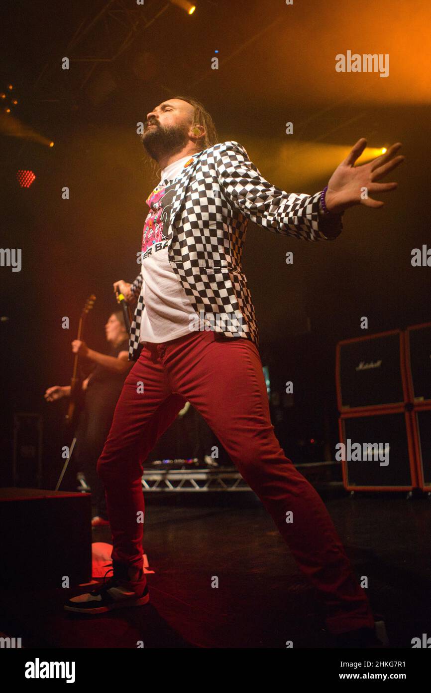 Rock frontman hi-res stock photography and images - Alamy