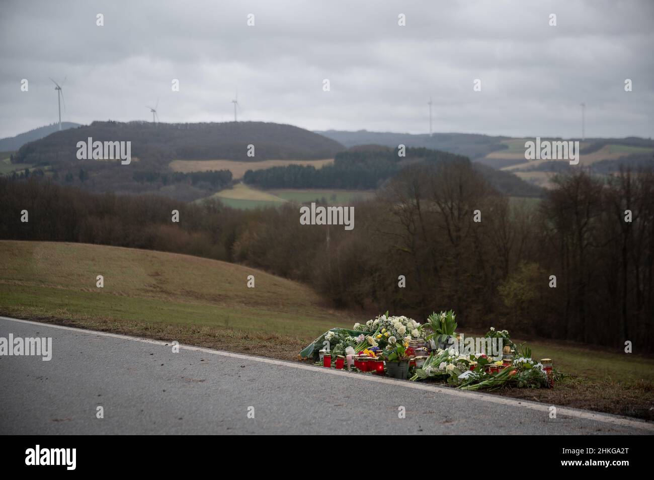 Ulmet, Germany. 04th Feb, 2022. Flowers and candles stand at the scene ...