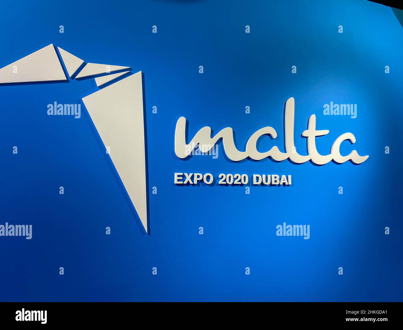 Dubai expo 2020 logo hi-res stock photography and images - Alamy