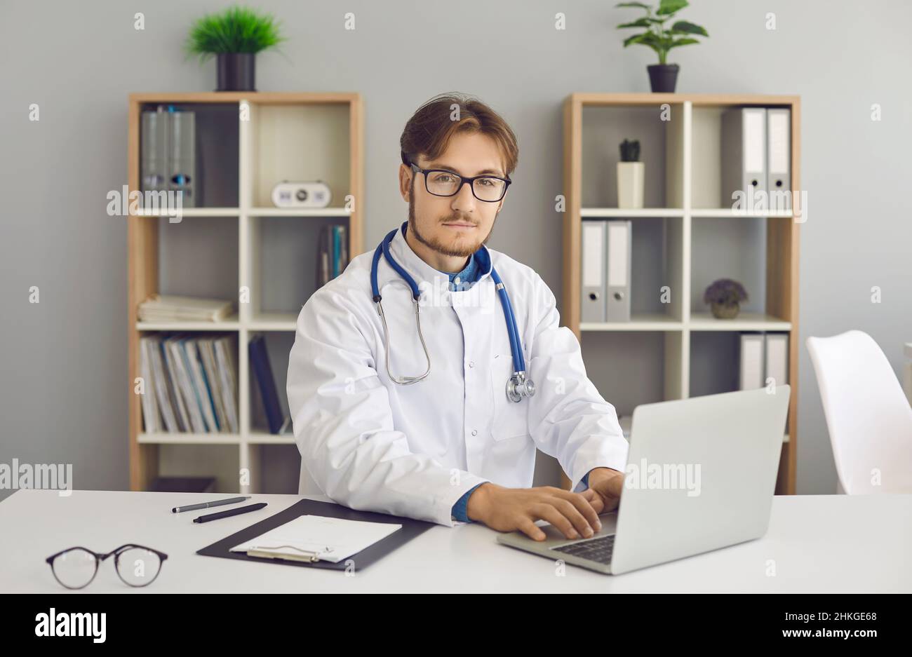 Medical profile hi-res stock photography and images - Alamy
