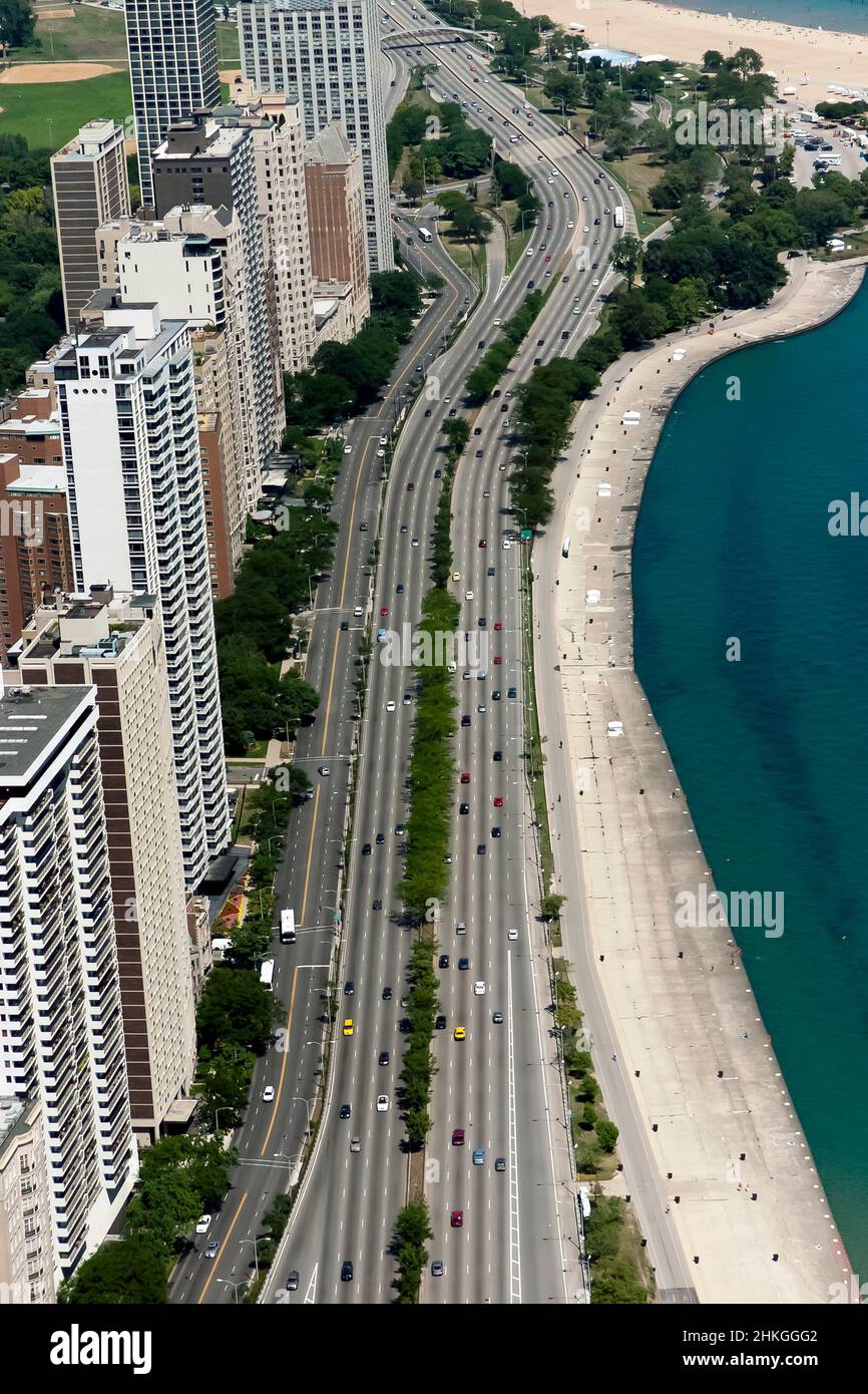 Dusable lake shore drive hi-res stock photography and images - Alamy