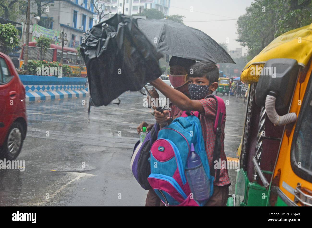 Kolkata, West Bengal, India. 4th Feb, 2022. Heavy rainfall before ...