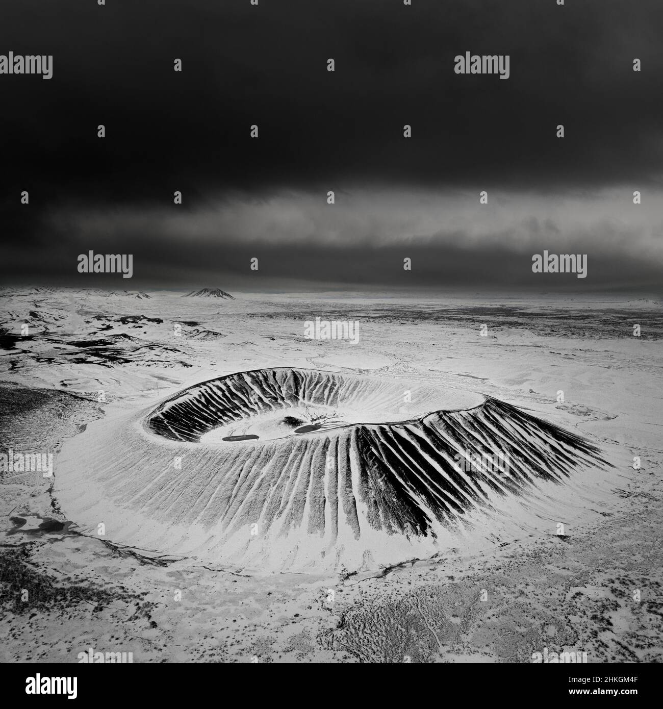 Famous crater hi-res stock photography and images - Alamy