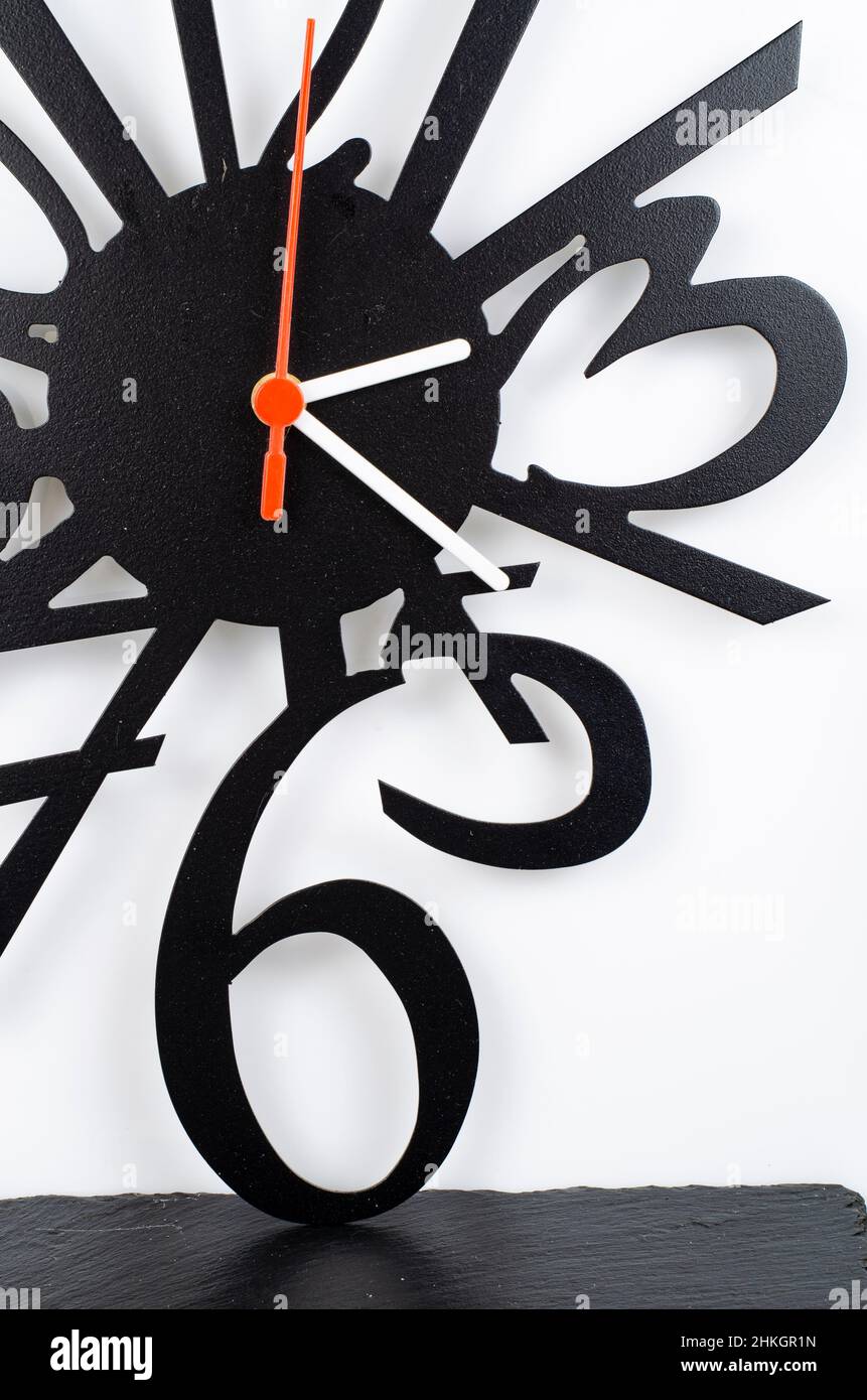 Time clock round circle numbers hand hands hour minute hi-res stock ...