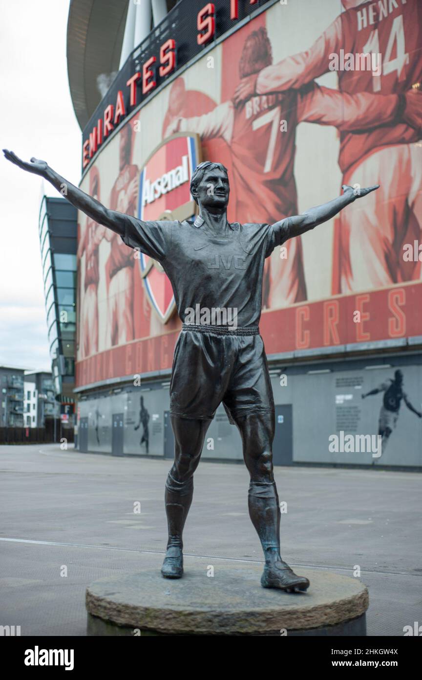 Tony Adams Statue