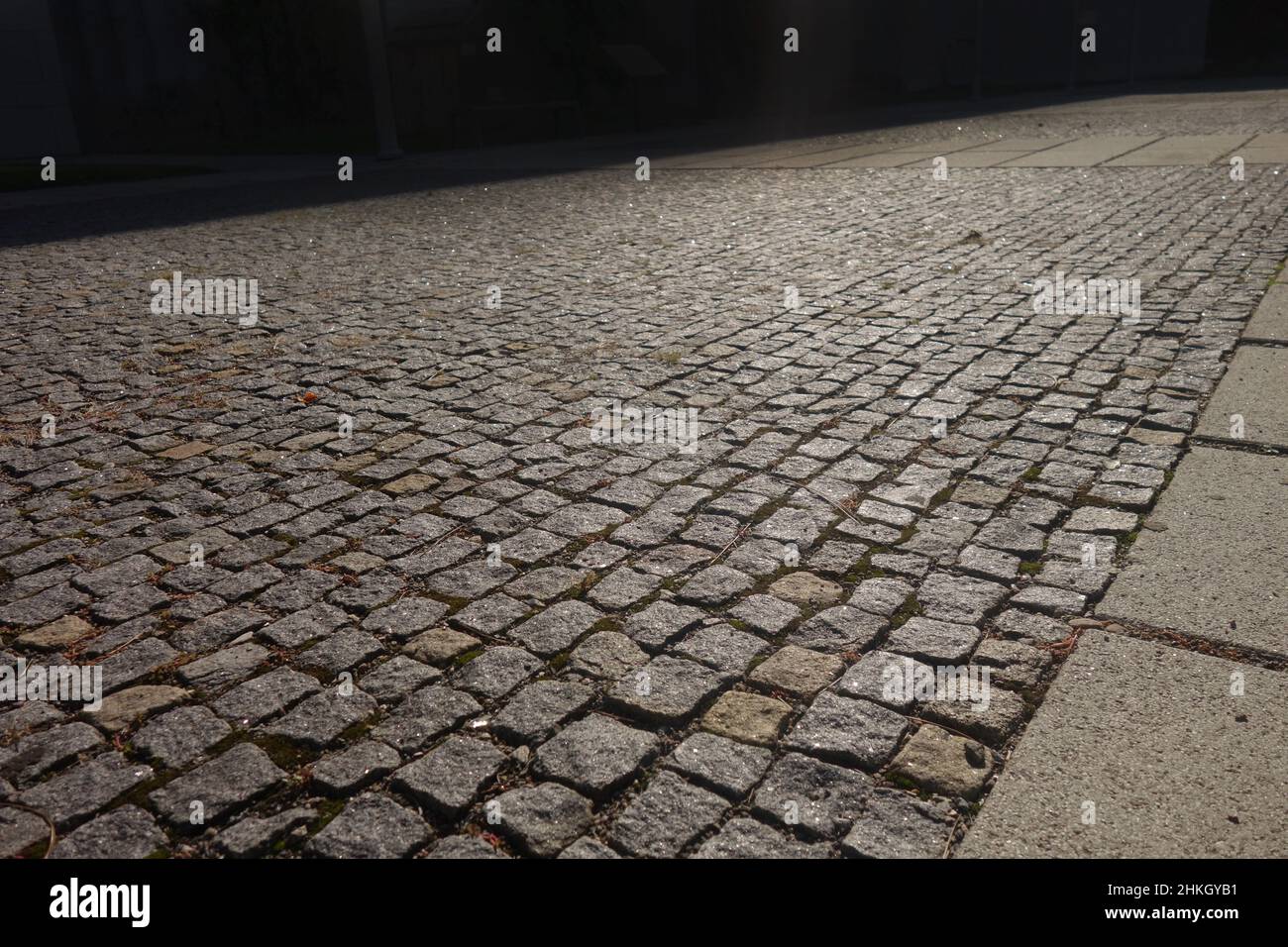 Cobblestone sized hi-res stock photography and images - Alamy