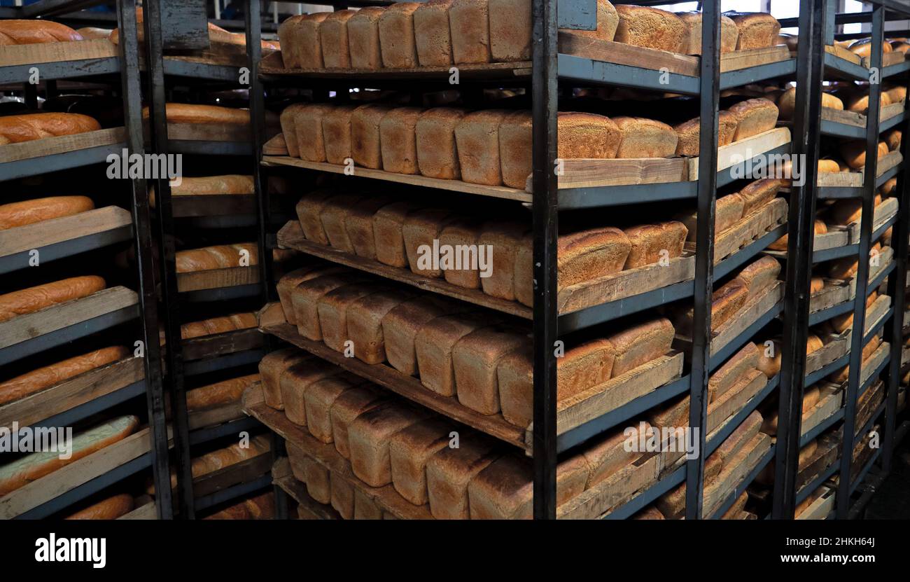 Finished loaf hi-res stock photography and images - Alamy