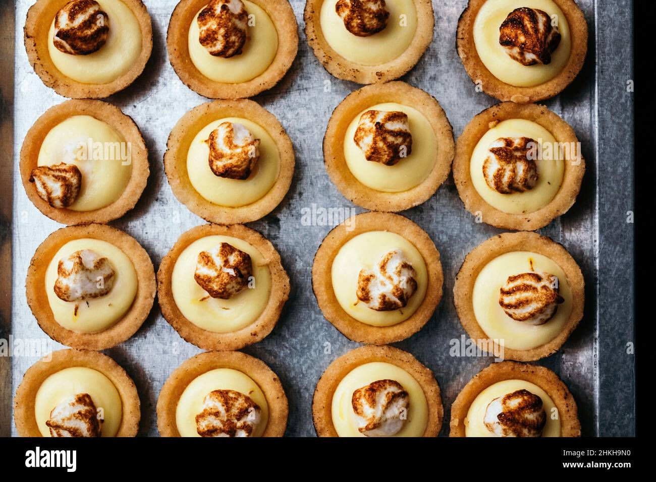 Buffet Lime mini pie Stock Photo - Alamy