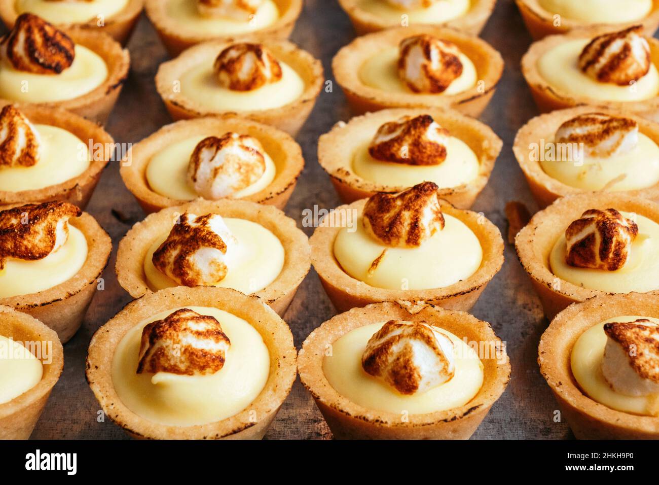 Buffet Lime mini pie Stock Photo - Alamy