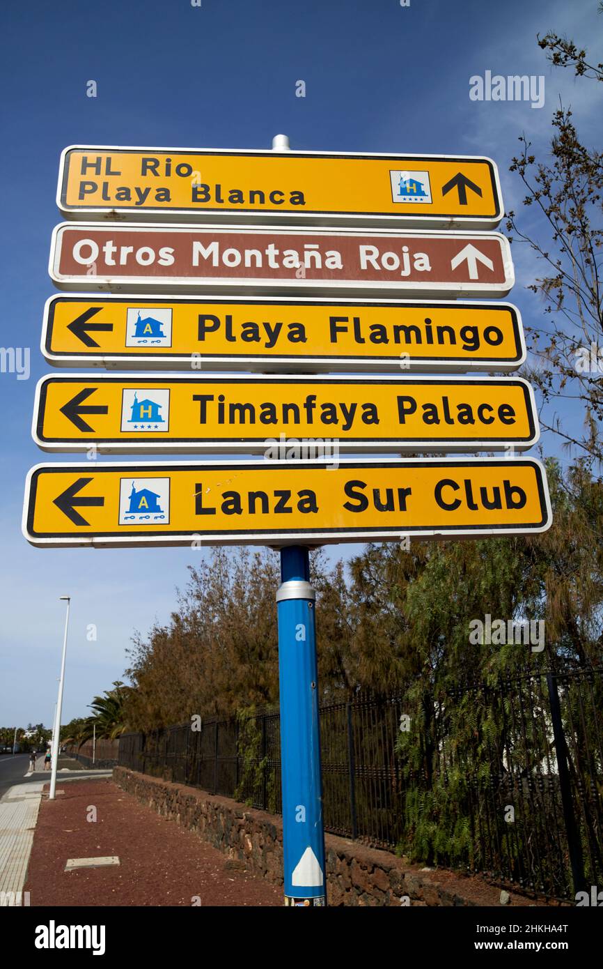 Spanish road signs hi-res stock photography and images - Alamy