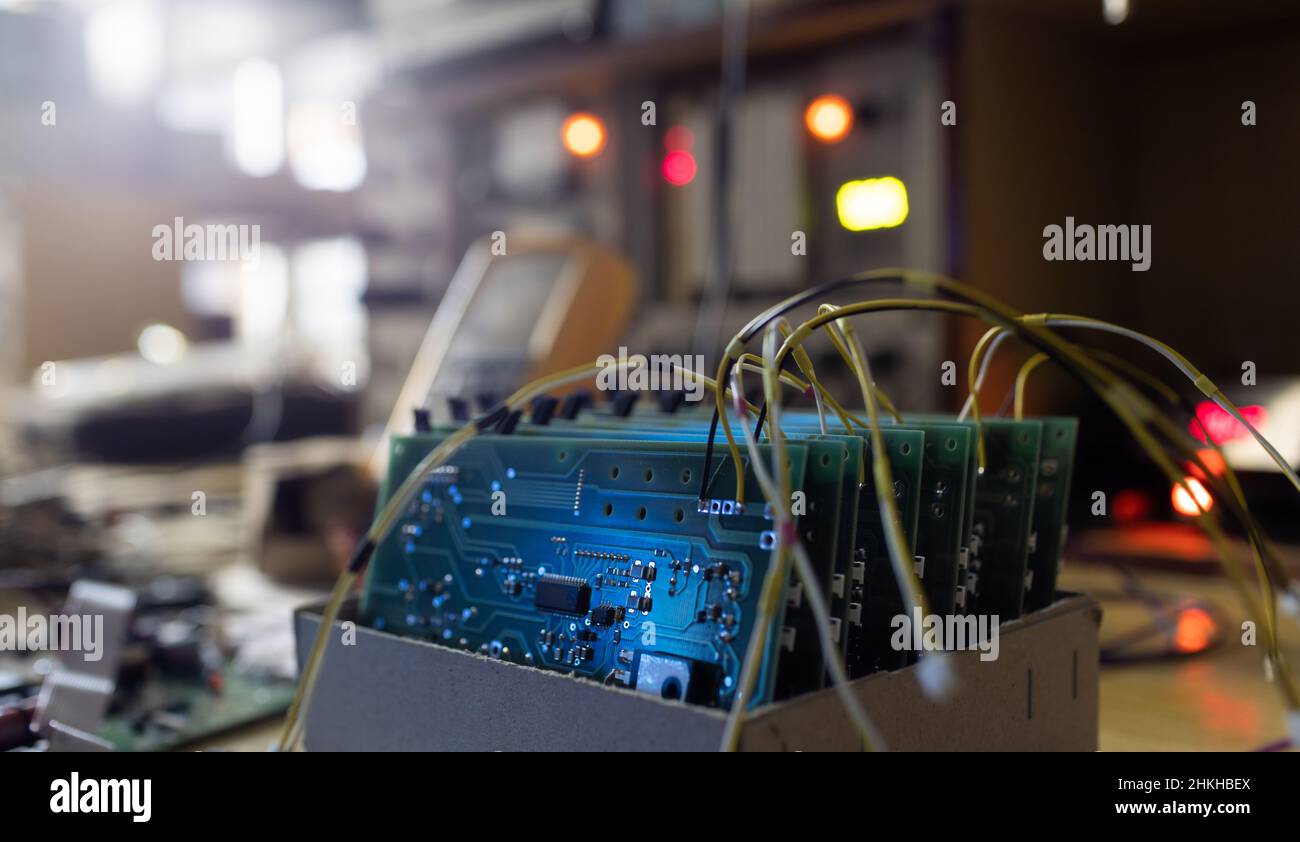Set of chips on microcircuit board for contemporary TFT displays in ...