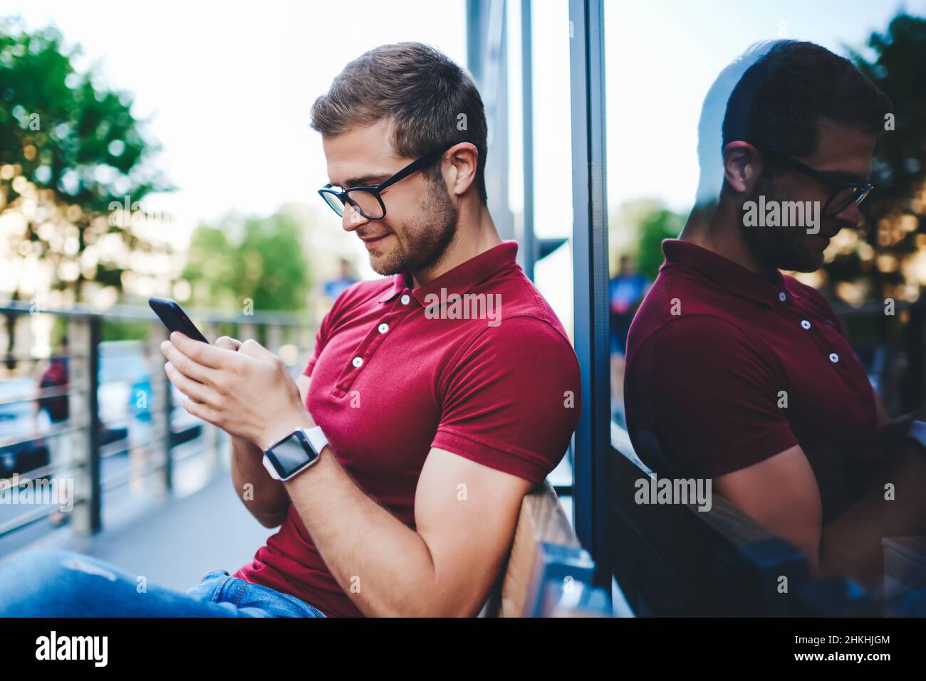 Cheerful unshaven guy text hi-res stock photography and images - Alamy