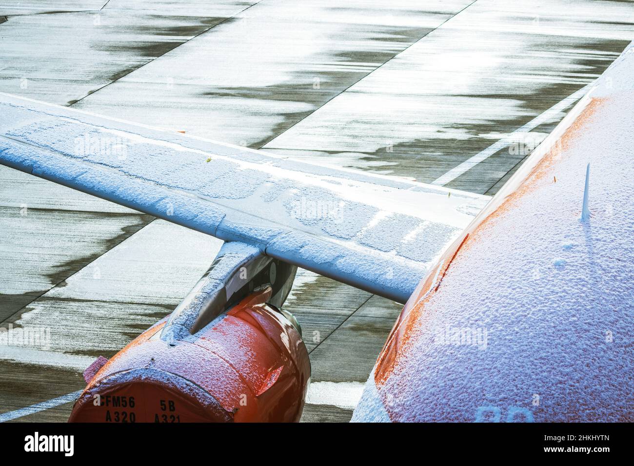 Frozen Jet Wing Stock Photo - Alamy