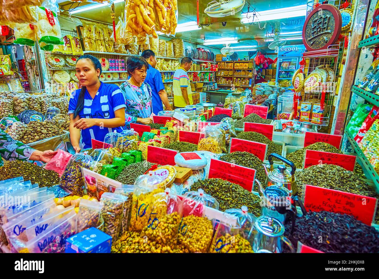 Tea shop in chinatown hi-res stock photography and images - Alamy