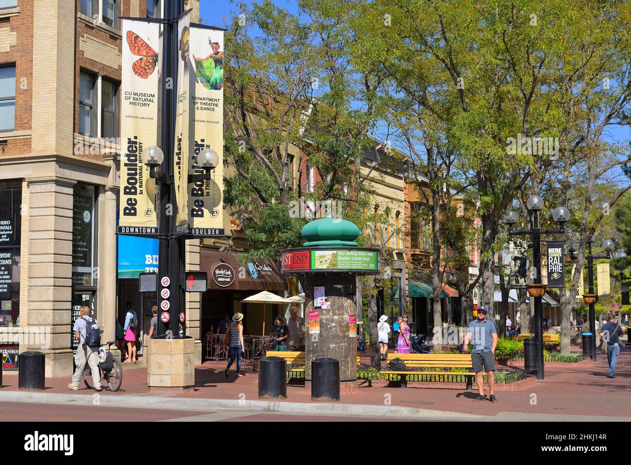 The scenic Pearl Street Mall in downtown, Boulder CO Stock Photo - Alamy
