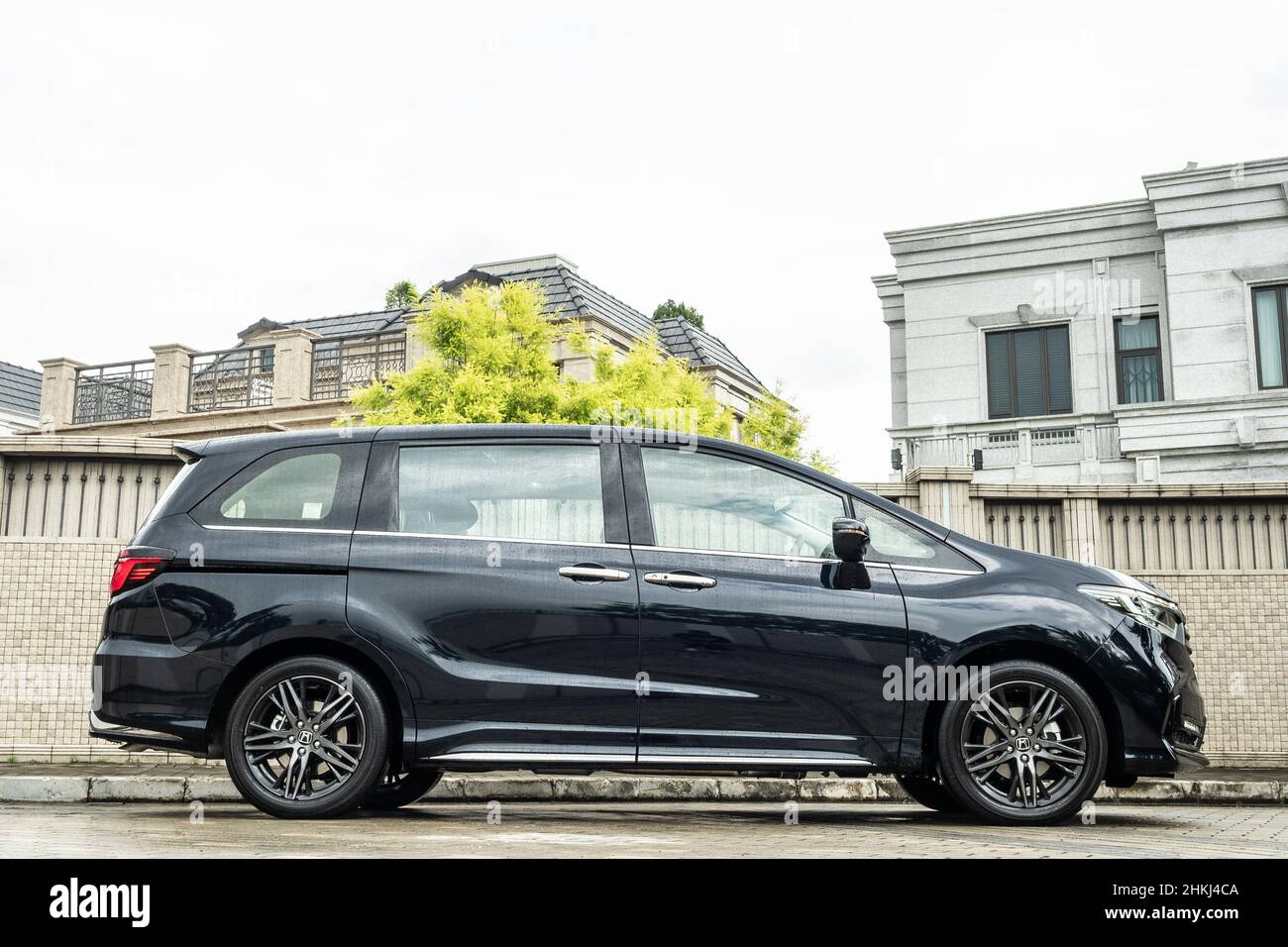 Pimped Out Honda Odyssey