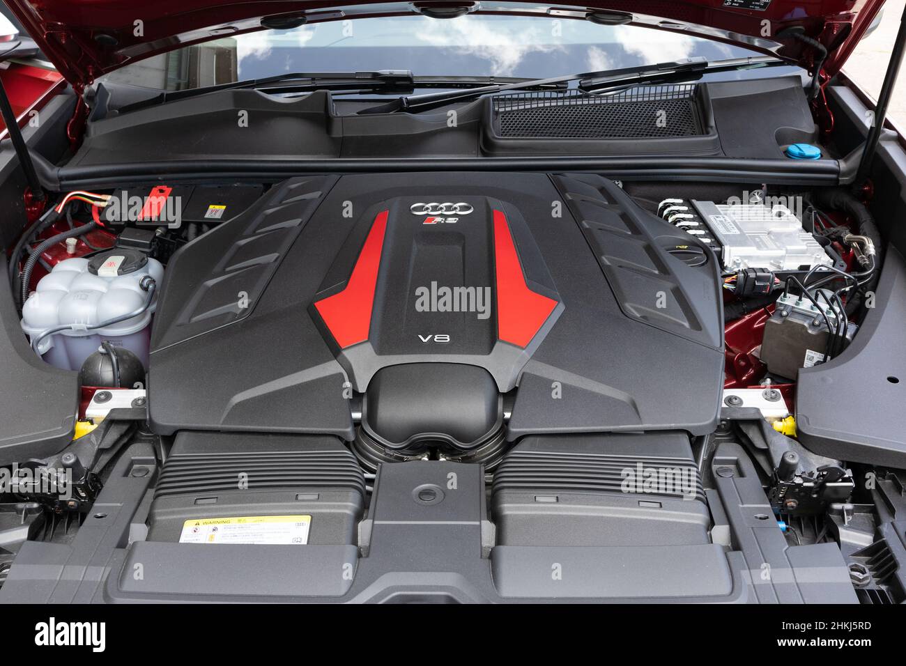 Audi rs q8 hi-res stock photography and images - Alamy