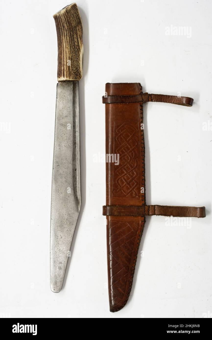 Scramasaxe with antler handle and leather sheath Stock Photo - Alamy