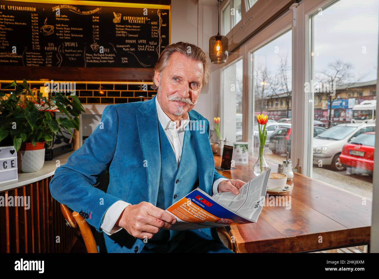 Berlin, Germany. 04th Feb, 2022. EXCLUSIVE - Actor Ingo Lenßen on a ...