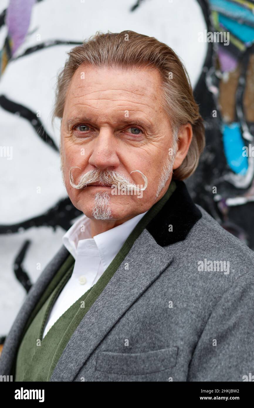 Berlin, Germany. 04th Feb, 2022. EXCLUSIVE - Actor Ingo Lenßen on a ...