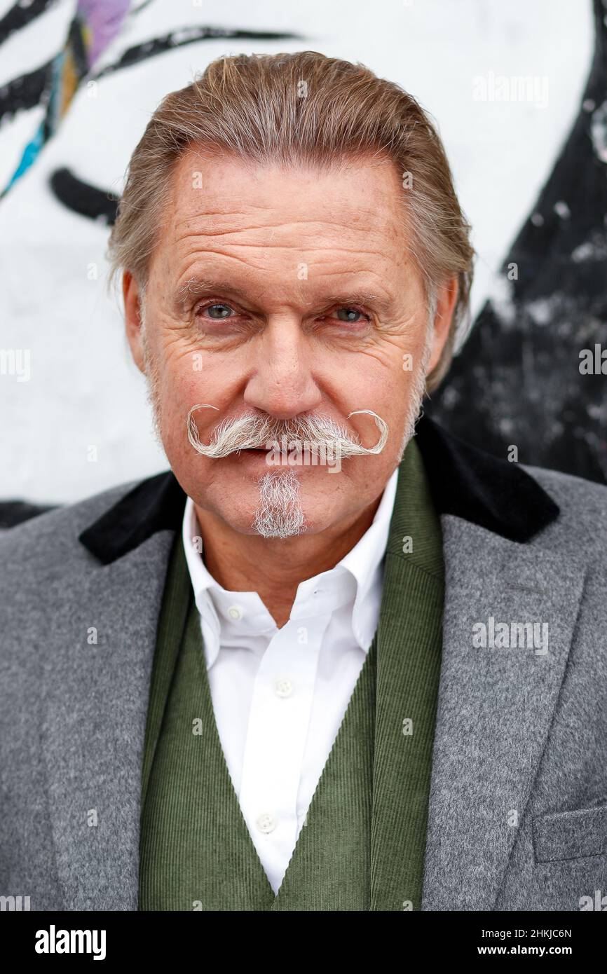 Berlin, Germany. 04th Feb, 2022. EXCLUSIVE - Actor Ingo Lenßen on a ...