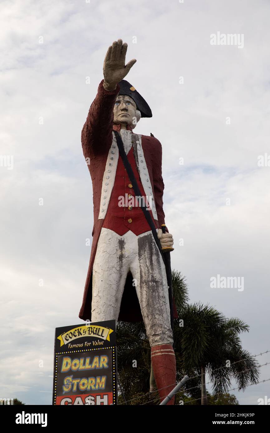 Controversial huge statue of Captain James Cook on the Captain Cook ...