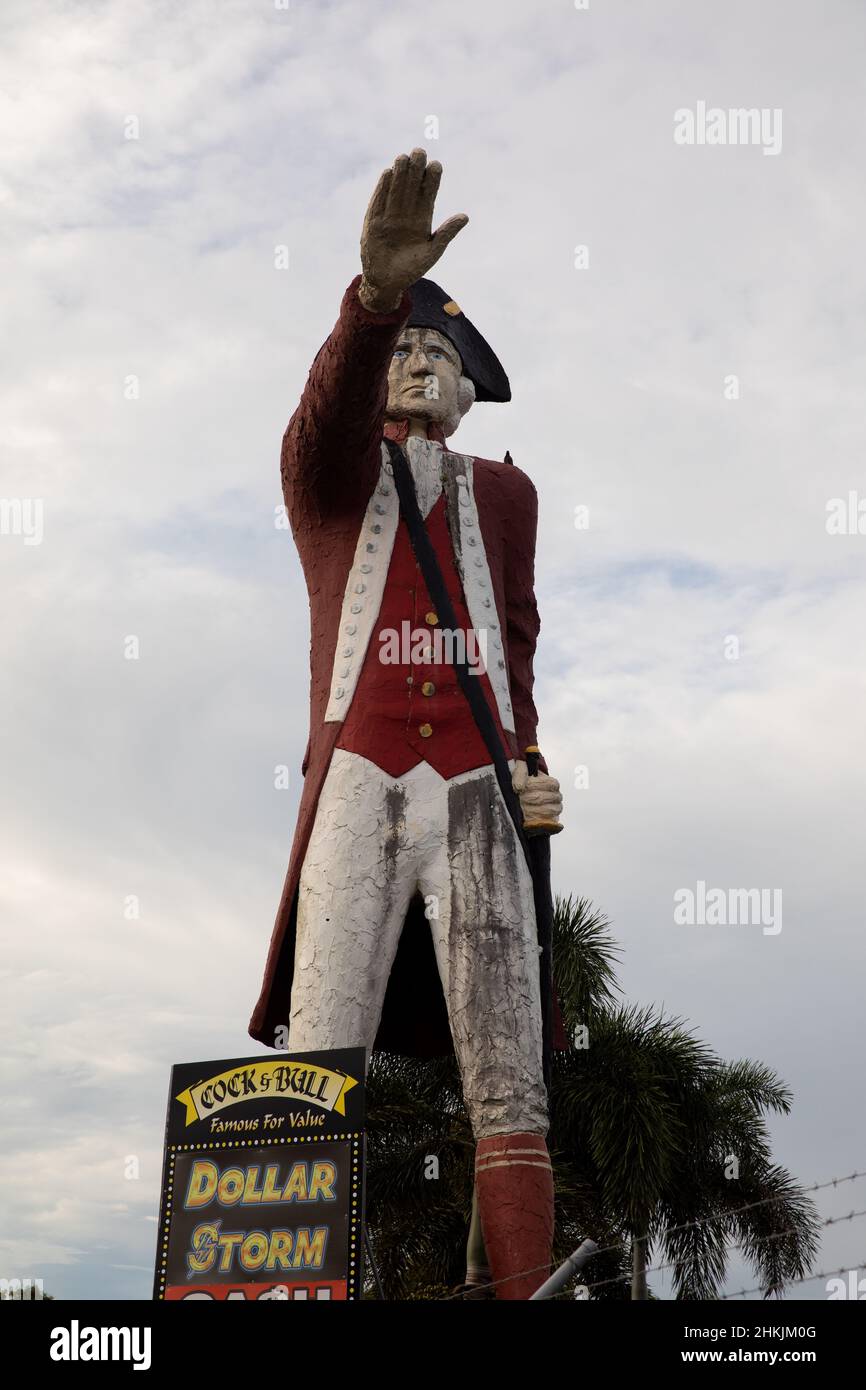 Controversial huge statue of Captain James Cook on the Captain Cook ...
