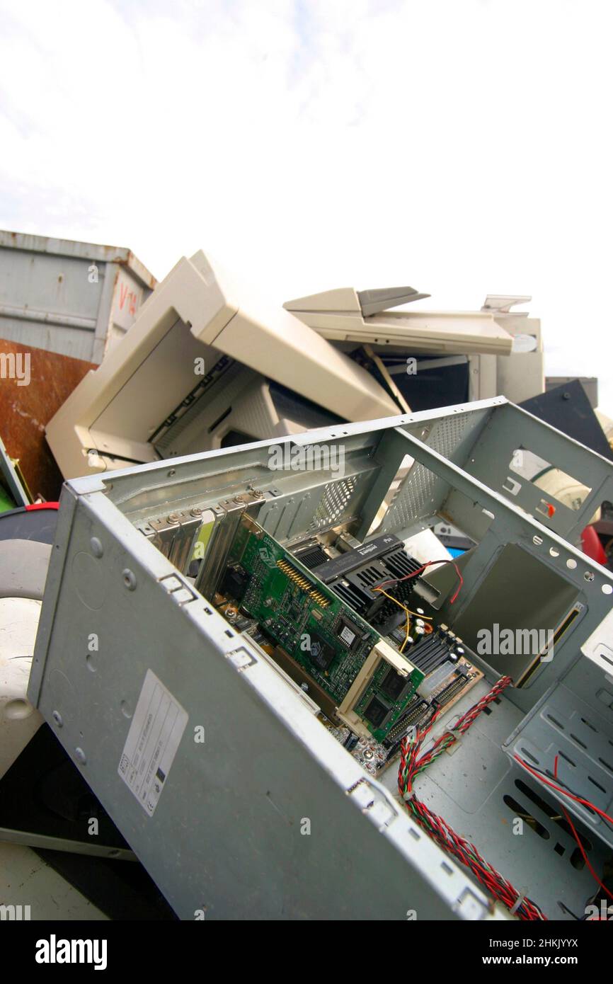 Electrical wastes hi-res stock photography and images - Alamy