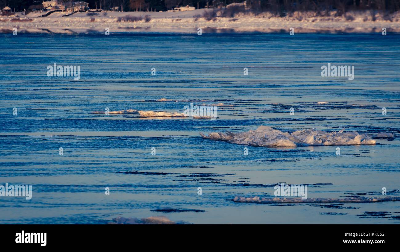 Neige paysage hi-res stock photography and images - Alamy