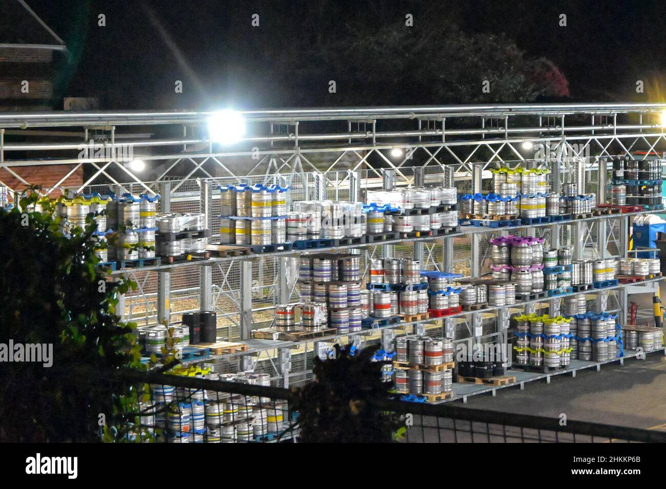 beer barrel storage, greene king brewery, bury st edmunds Stock Photo ...