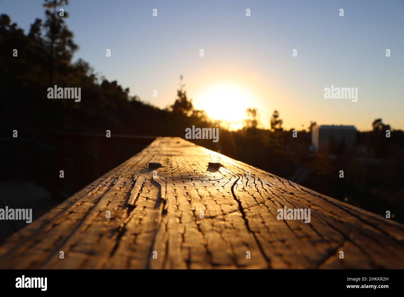 Sun setting low Stock Photo - Alamy Sun setting low Stock Photo - Alamy