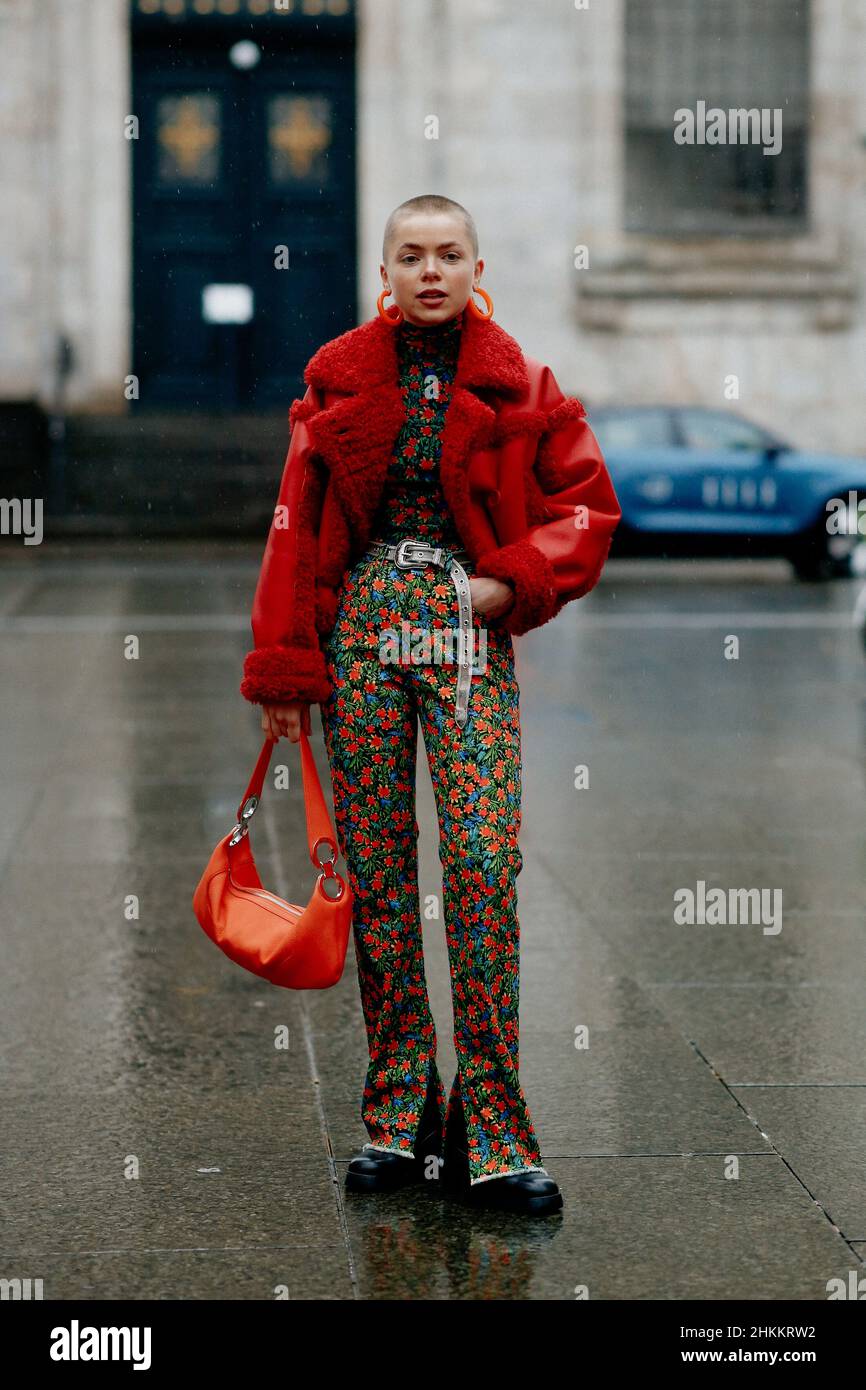 Street style, Emma Fridsell arriving at Copenhagen Fashion week Fall ...