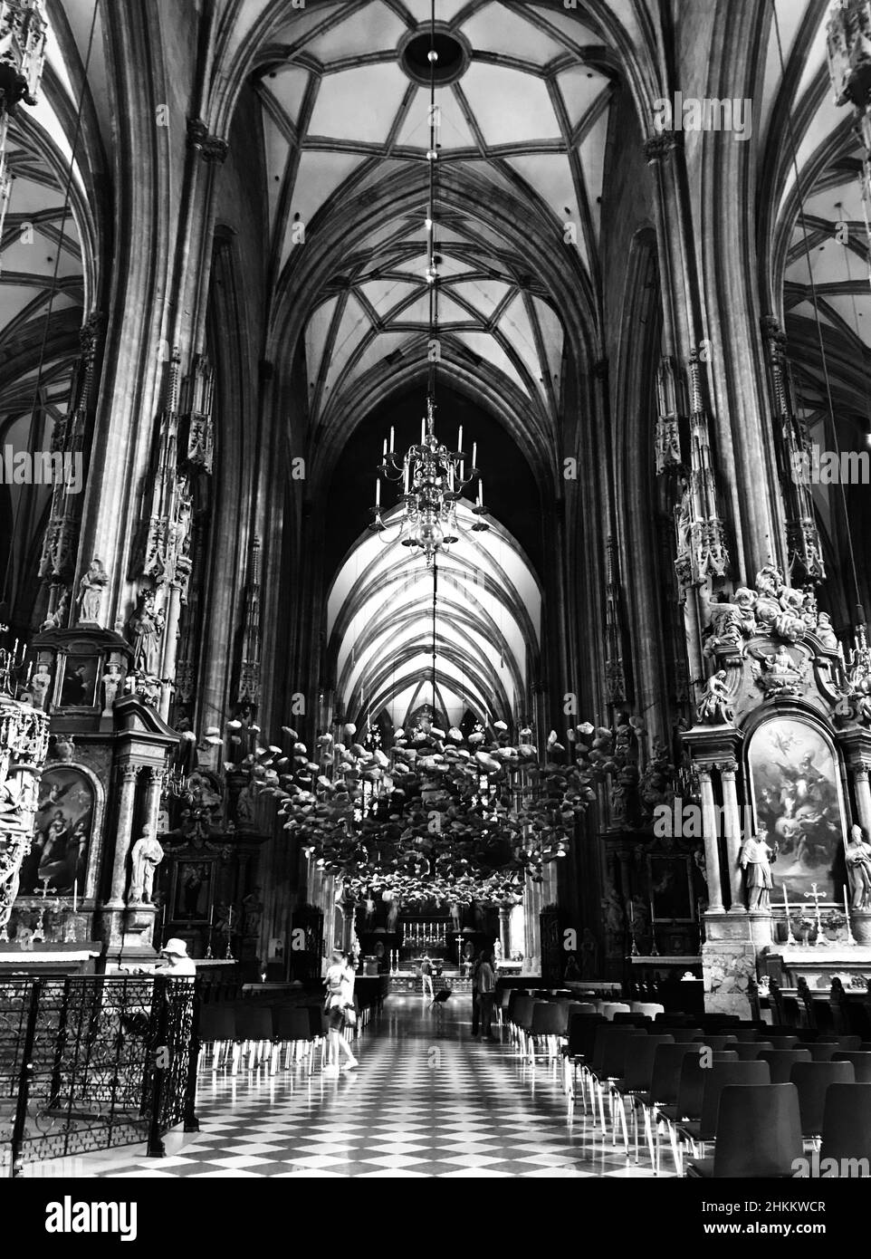 Chapel inside cathedral in Black and White Stock Photos & Images - Alamy