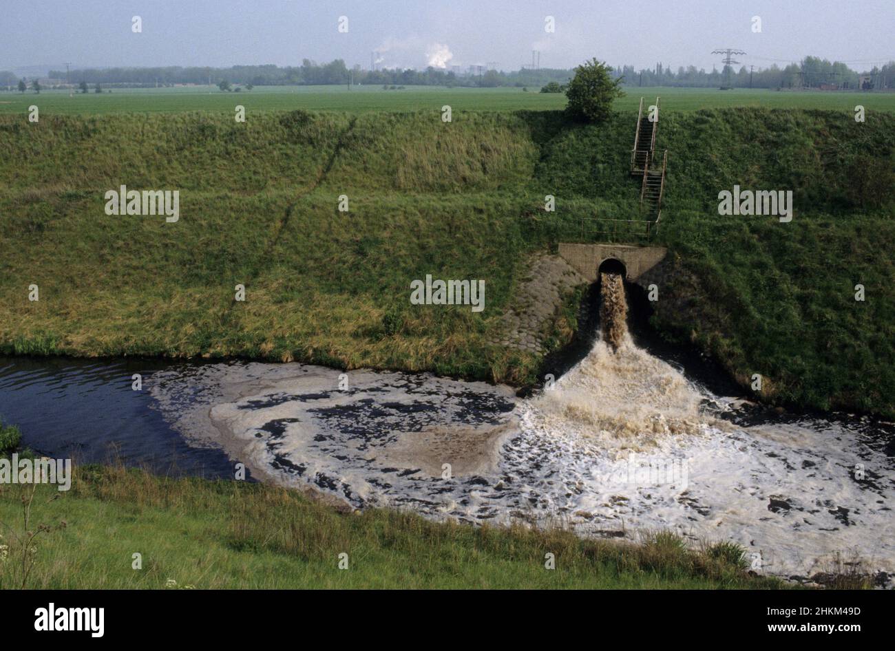 Factory pollution east germany hi-res stock photography and images - Alamy