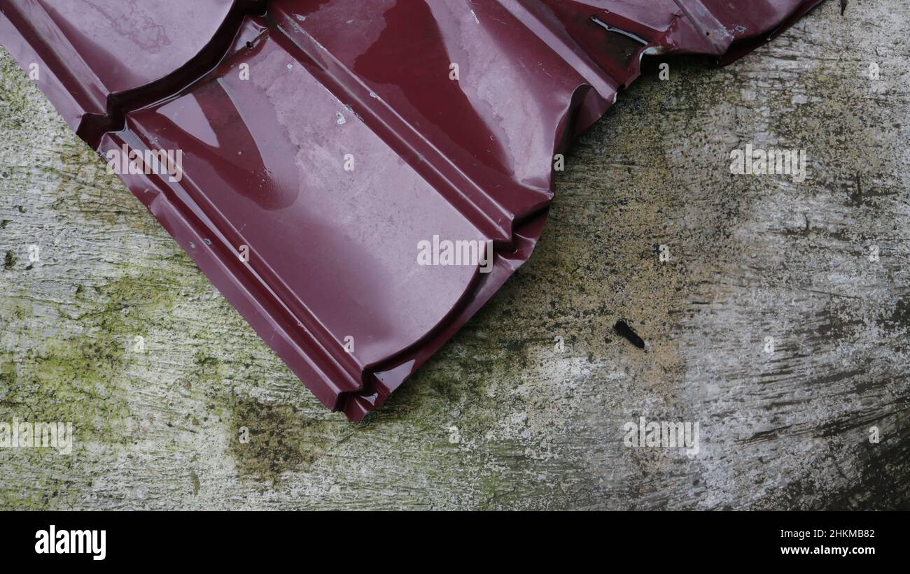 broken red roof tile Stock Photo - Alamy