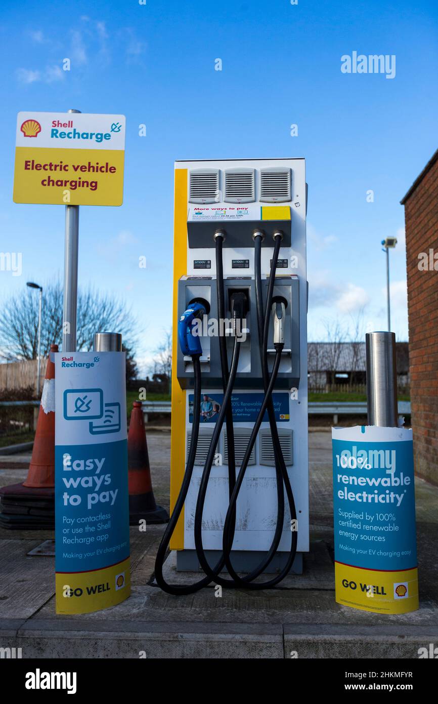 Shell recharge network hi-res stock photography and images - Alamy