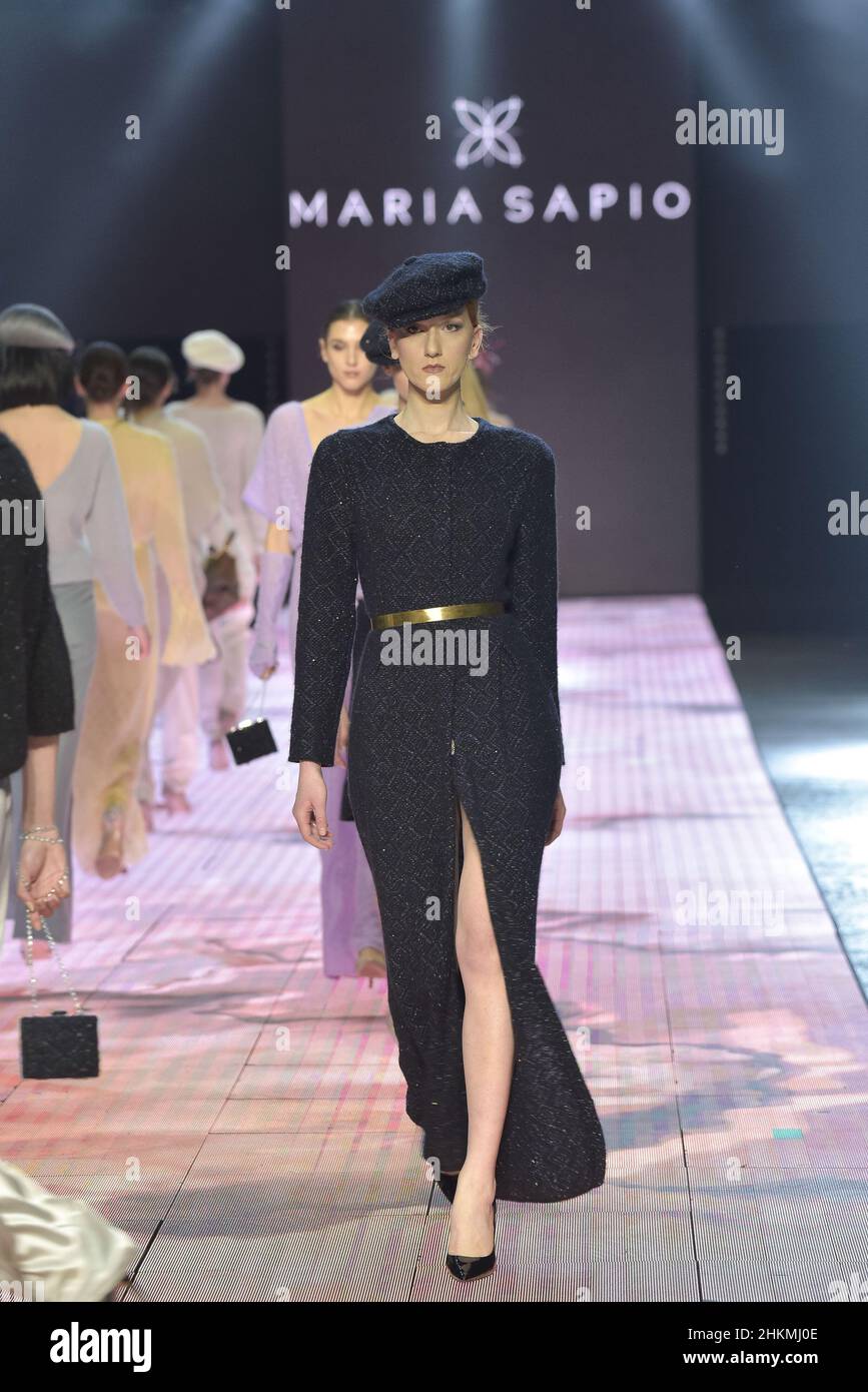 Maria sapio fashion show hi-res stock photography and images - Alamy