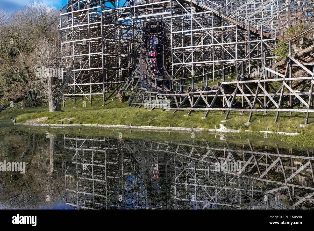Oakwood Theme Park, Speed No Limits Rollercoaster , Megafobia Wooden ...