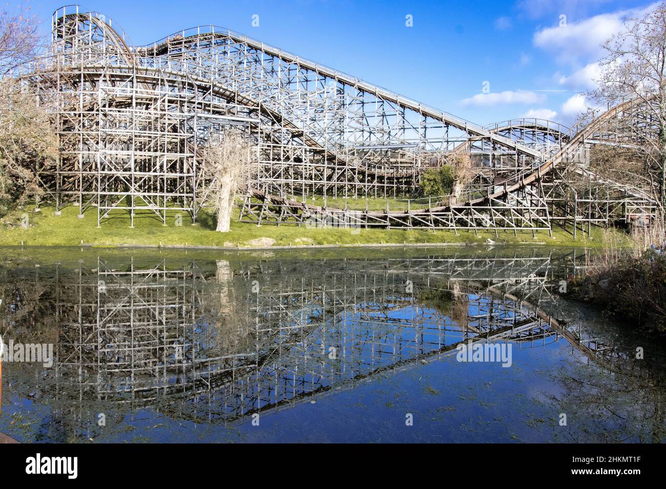 Oakwood Theme Park, Speed No Limits Rollercoaster , Megafobia Wooden ...