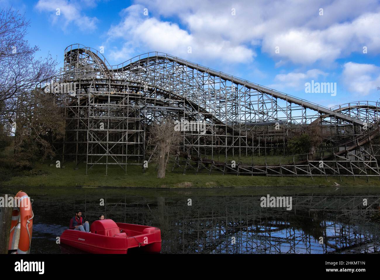 Oakwood Theme Park, Speed No Limits Rollercoaster , Megafobia Wooden ...