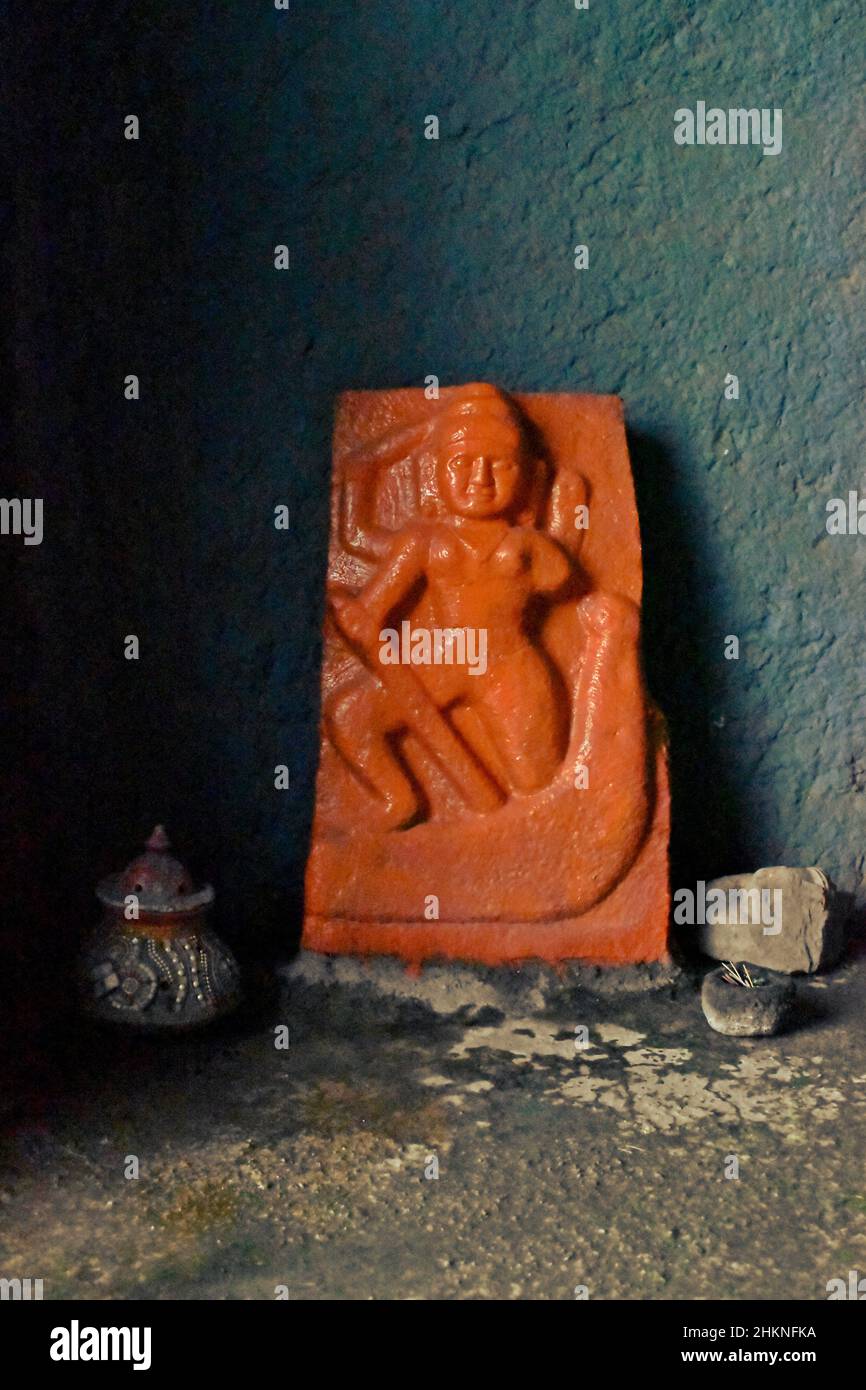 Sacred idol hi-res stock photography and images - Alamy